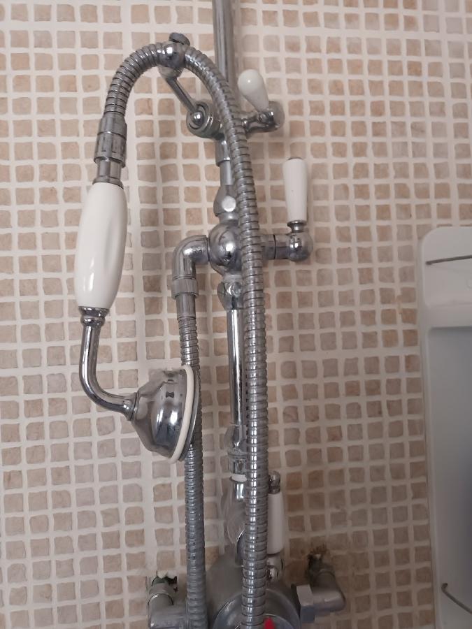 Repair/install Shower - €90