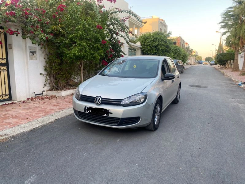 Volkswagen Golf 6 - 2011 Essence 5 CV à Ariana - autoprix.tn