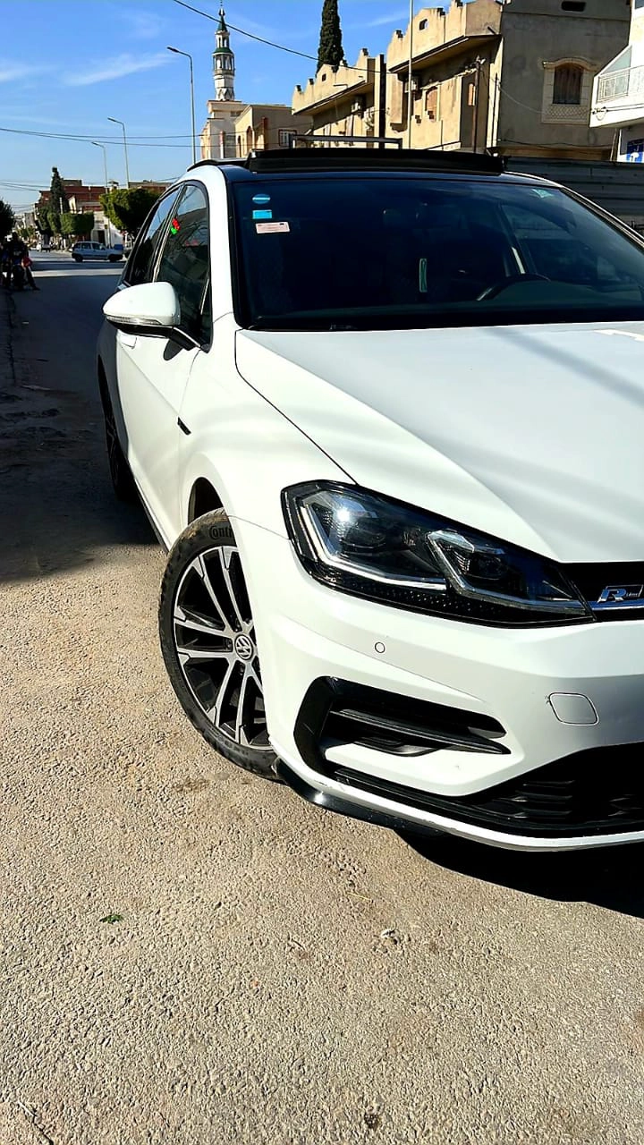 Volkswagen Golf 7 - 2018 Essence 6 CV à Monastir - autoprix.tn