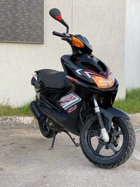 Yamaha nitro - Tayara voiture