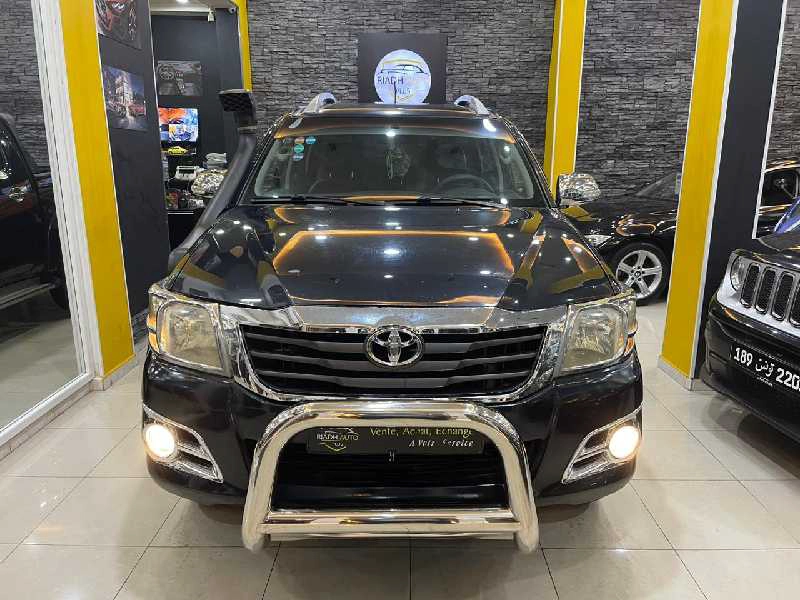 Toyota Hilux - 2016 Diesel 8 CV à Ben arous - autoprix.tn