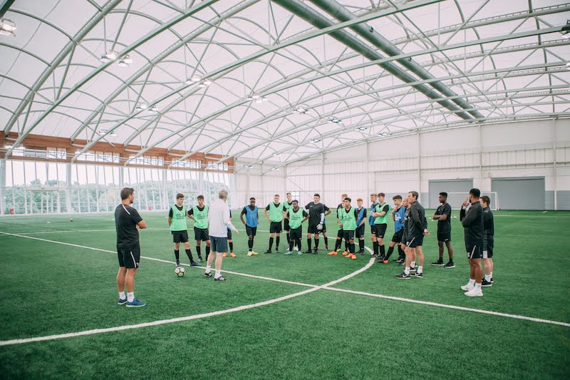 10 Ways to effectively communicate with your players - The Coaching Manual