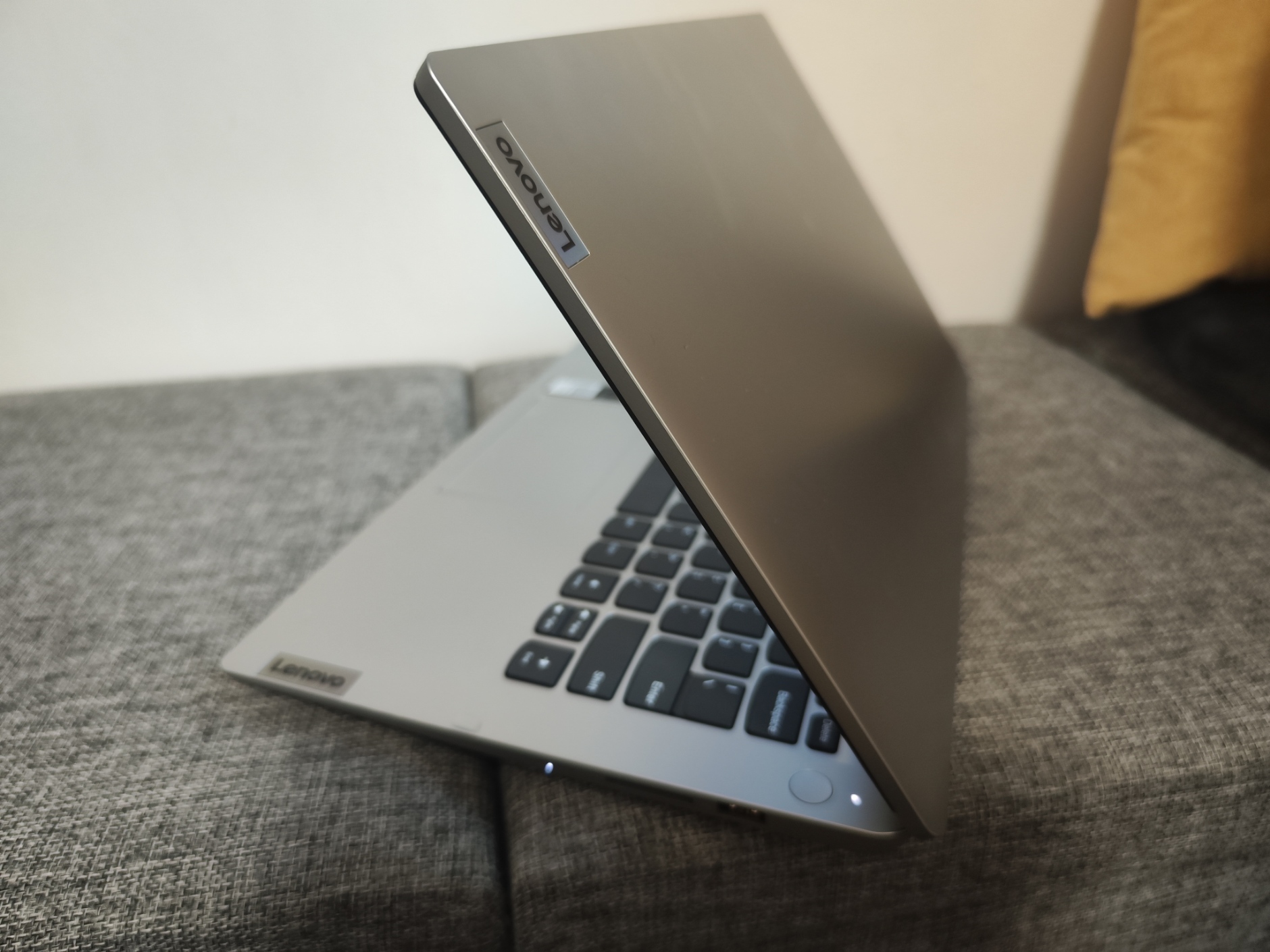 Laptop - Máy tính xách tay giá rẻ - chính hãng - nhiều ưu đãi, hỗ trợ ...