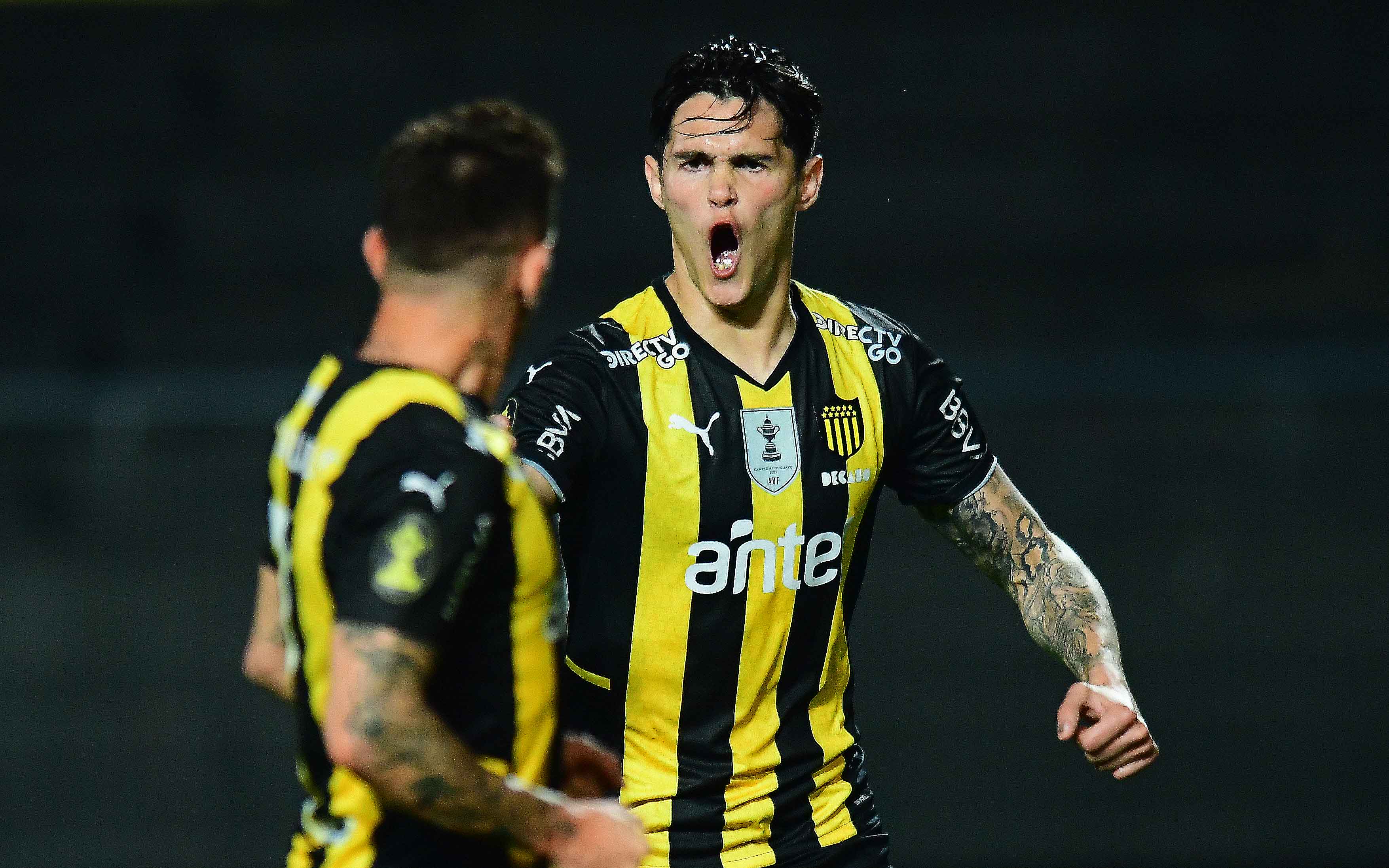 Tenfield.com » Clausura: show de goles de la novena fecha