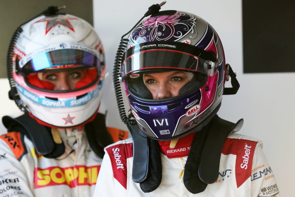 The renaissance of the all-female racing team