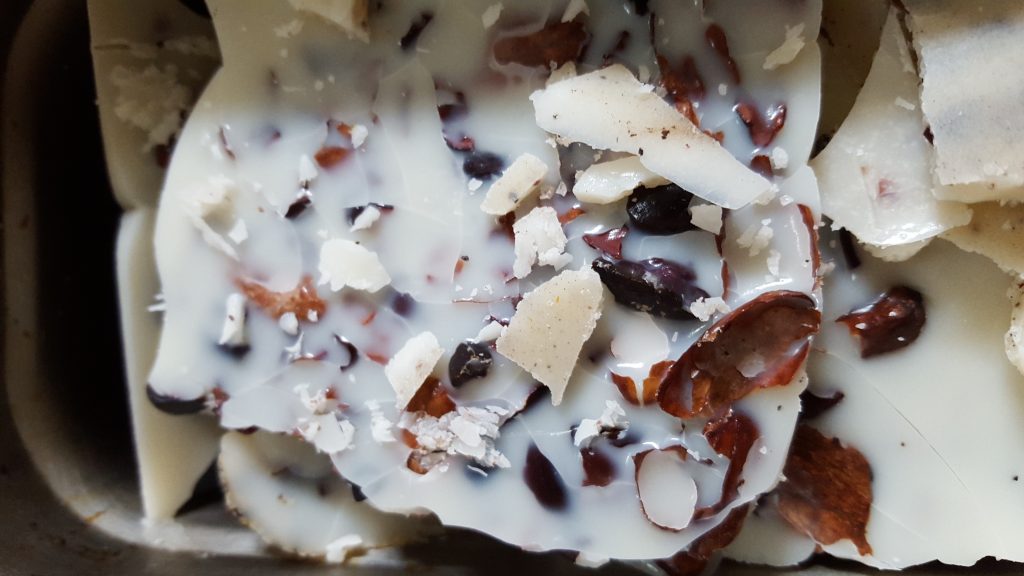Coconut Dessert Bark {Fat Bomb}! - the Fitty