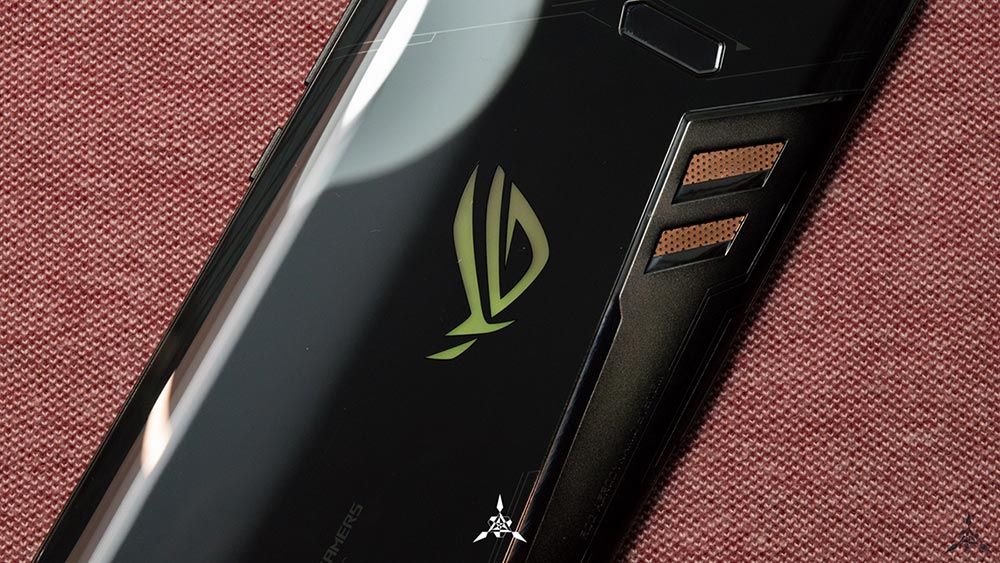 ROG Phone酷炫外观背后的设计秘辛 | 小人物科技志