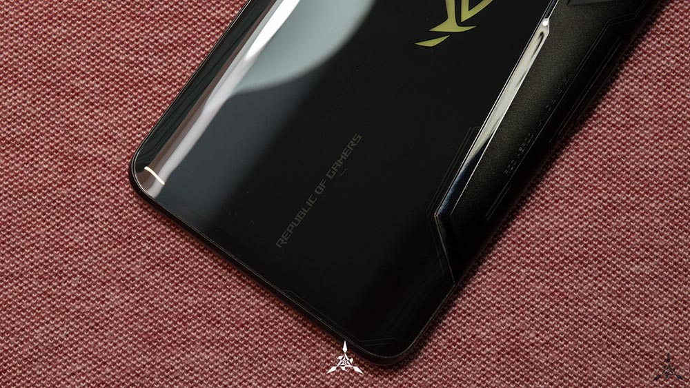 ROG Phone酷炫外观背后的设计秘辛 | 小人物科技志