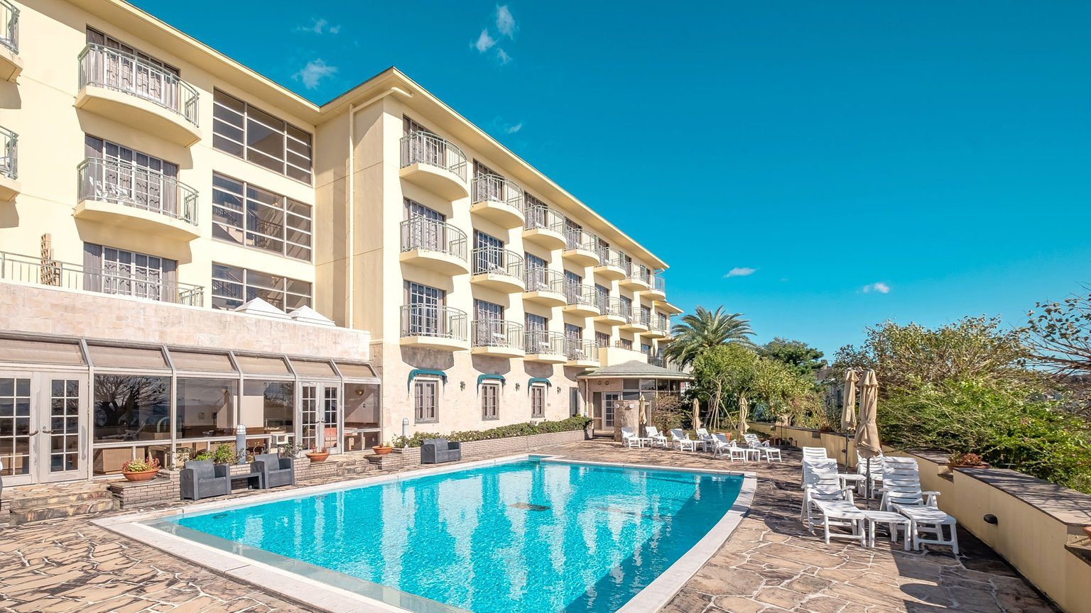 Laid-back resort stays - HafH