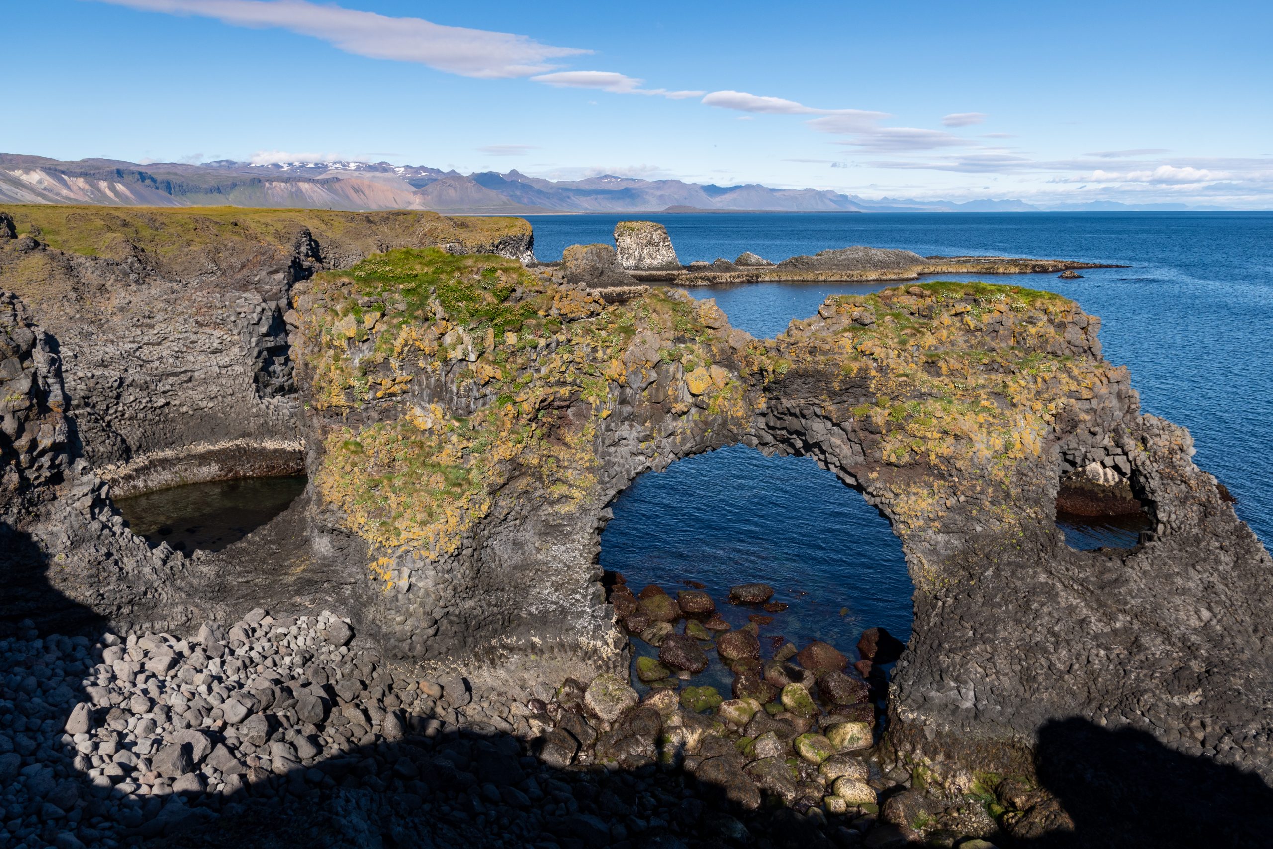 Wandelen van Arnarstapi naar Hellnar in IJsland - Travellers of the world
