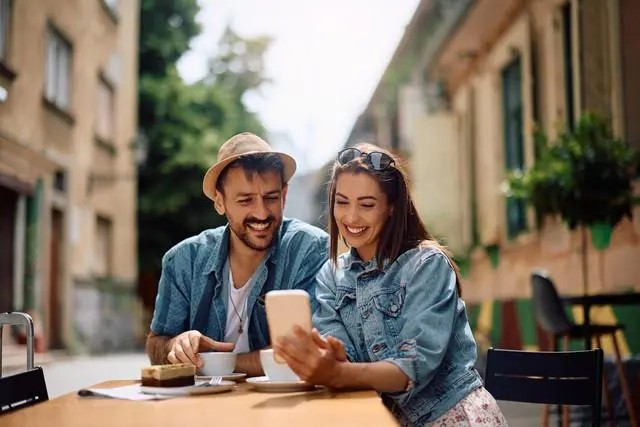 Liga en un chat con webcam en Internet