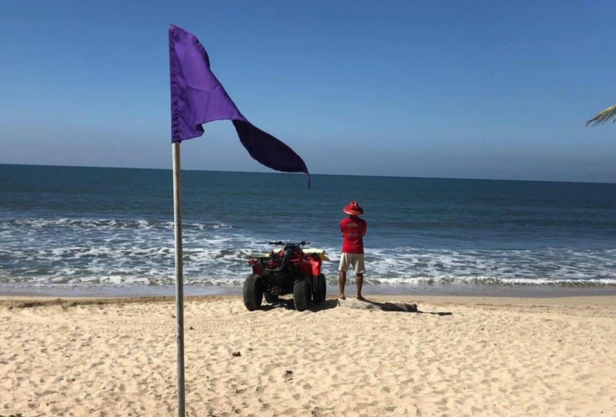 Cierran playa FIBBA por presencia agua mala y corrientes de retorno