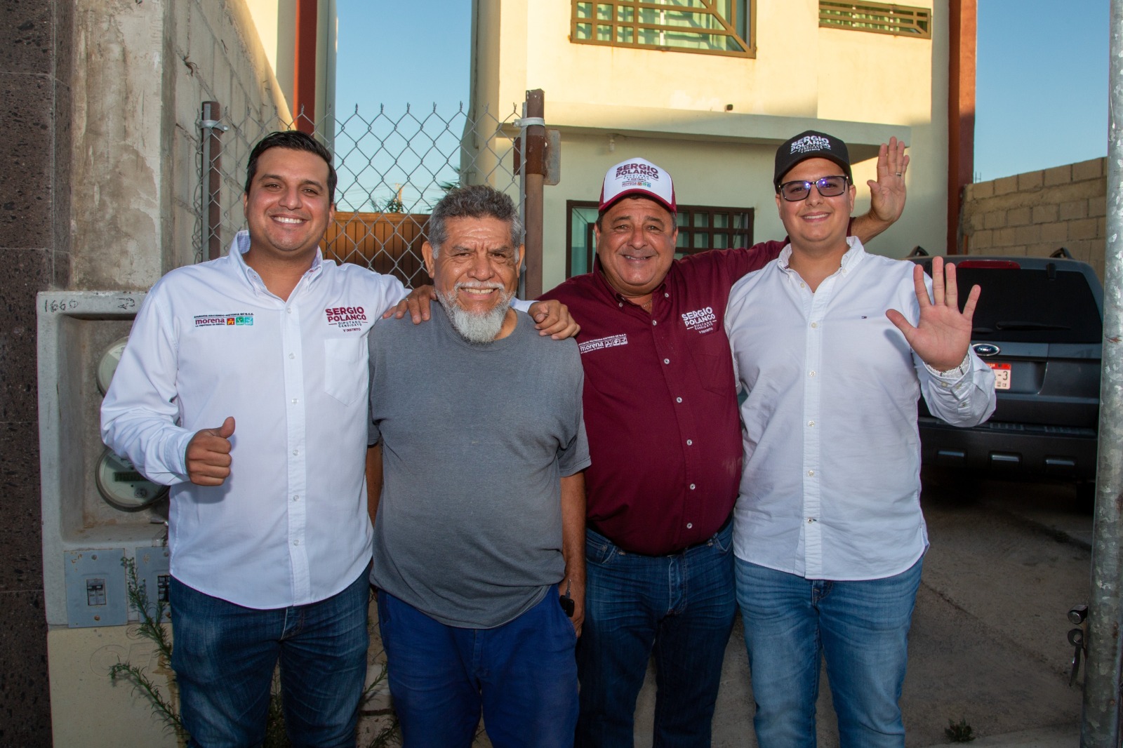 Sergio Polanco recorre la colonia Altezza