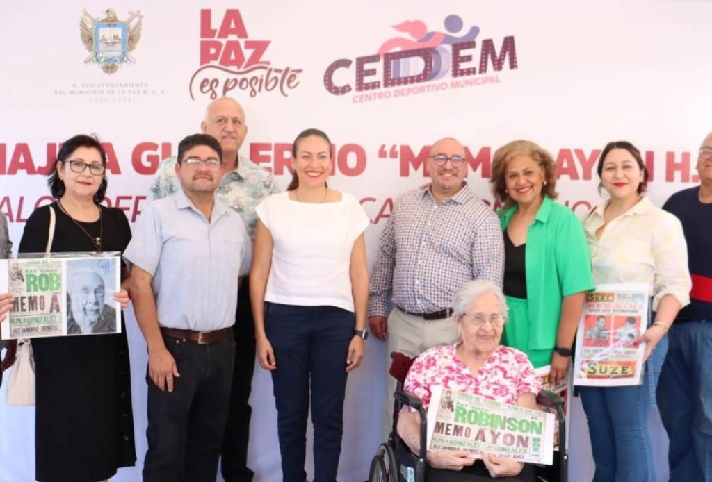 Develan placa en honor al boxeador Guillermo “Memo” Ayón en el CEDEM
