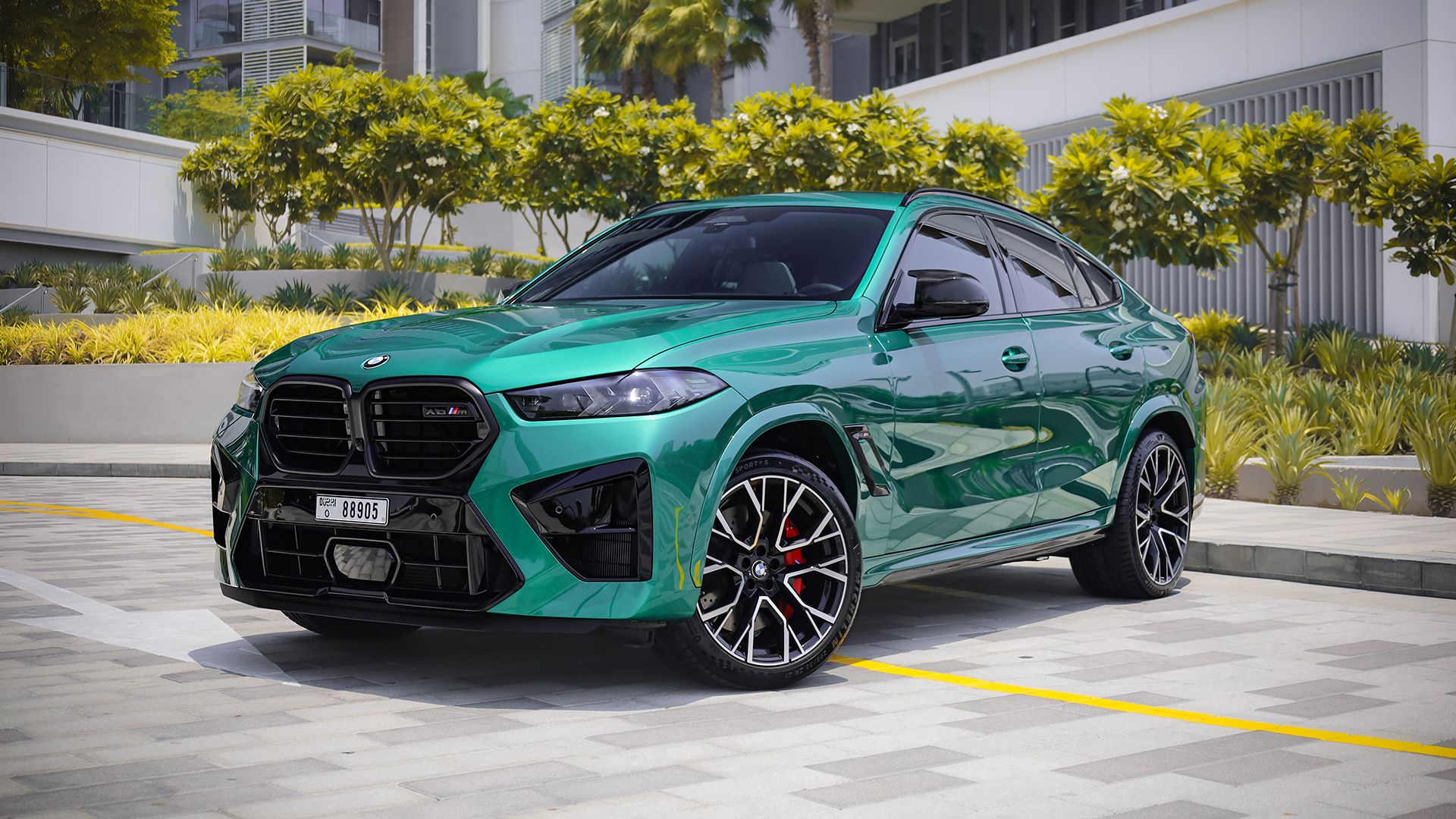 Dubai'de Kiralık BMW X6 M COMPETITION - Şoförlü veya Şoförsüz Kiralama ...