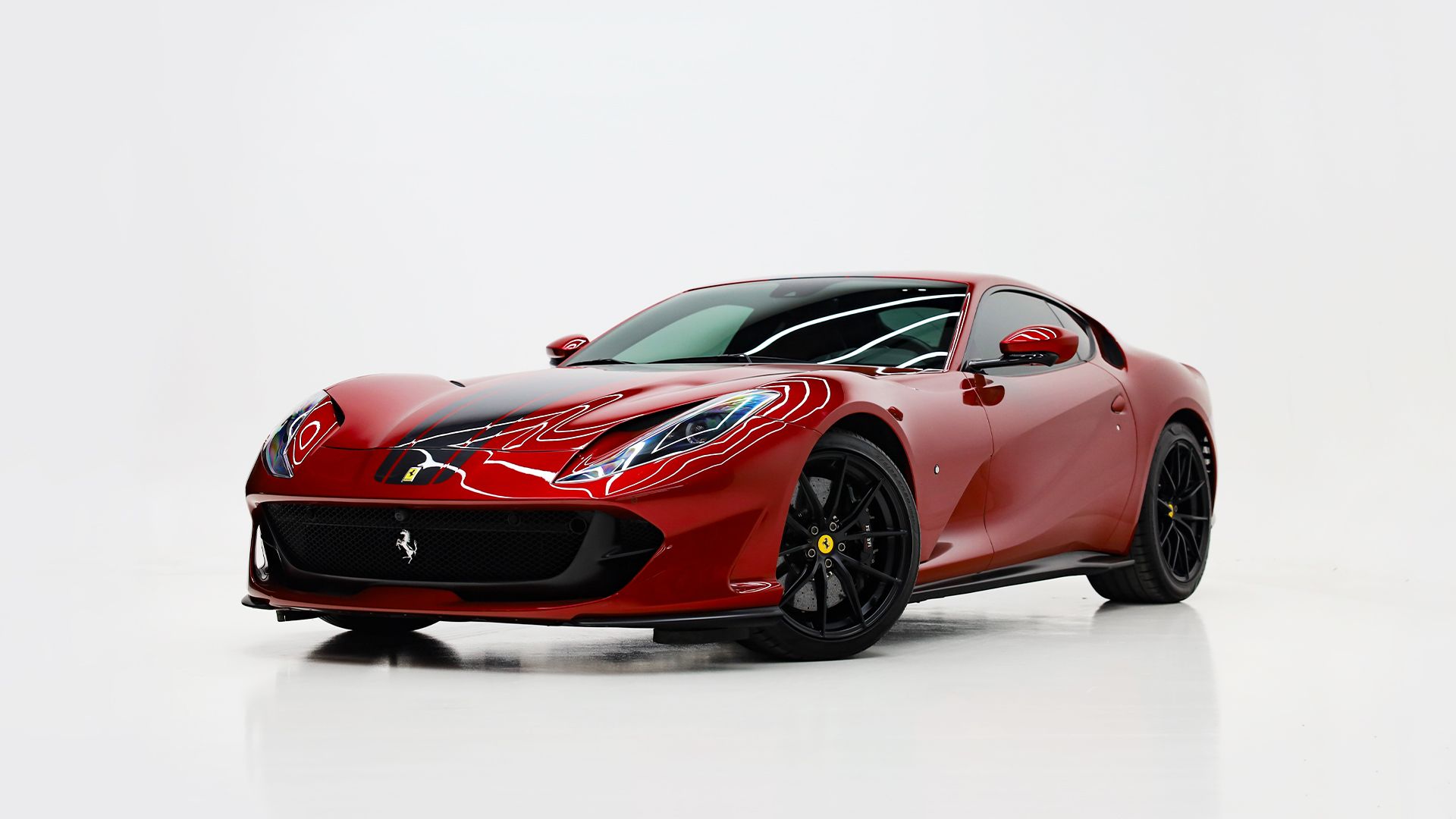 Rent Ferrari 812 Superfast in Dubai - Rent With or Without a Driver ...