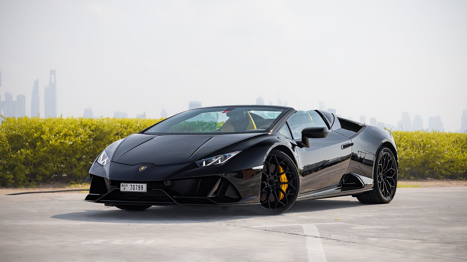 Rent Lamborghini Huracan EVO Spyder in Dubai - Rent With or Without a ...