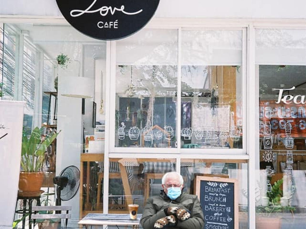 A Lot Like Love Cafe | ดูข้อมูลที่เที่ยวบน TripNiceDay