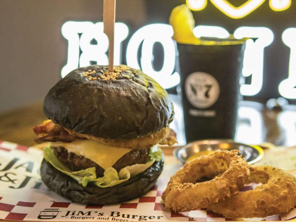 Jims Burger & Barista (Udomsuk) | ดูข้อมูลที่เที่ยวบน TripNiceDay