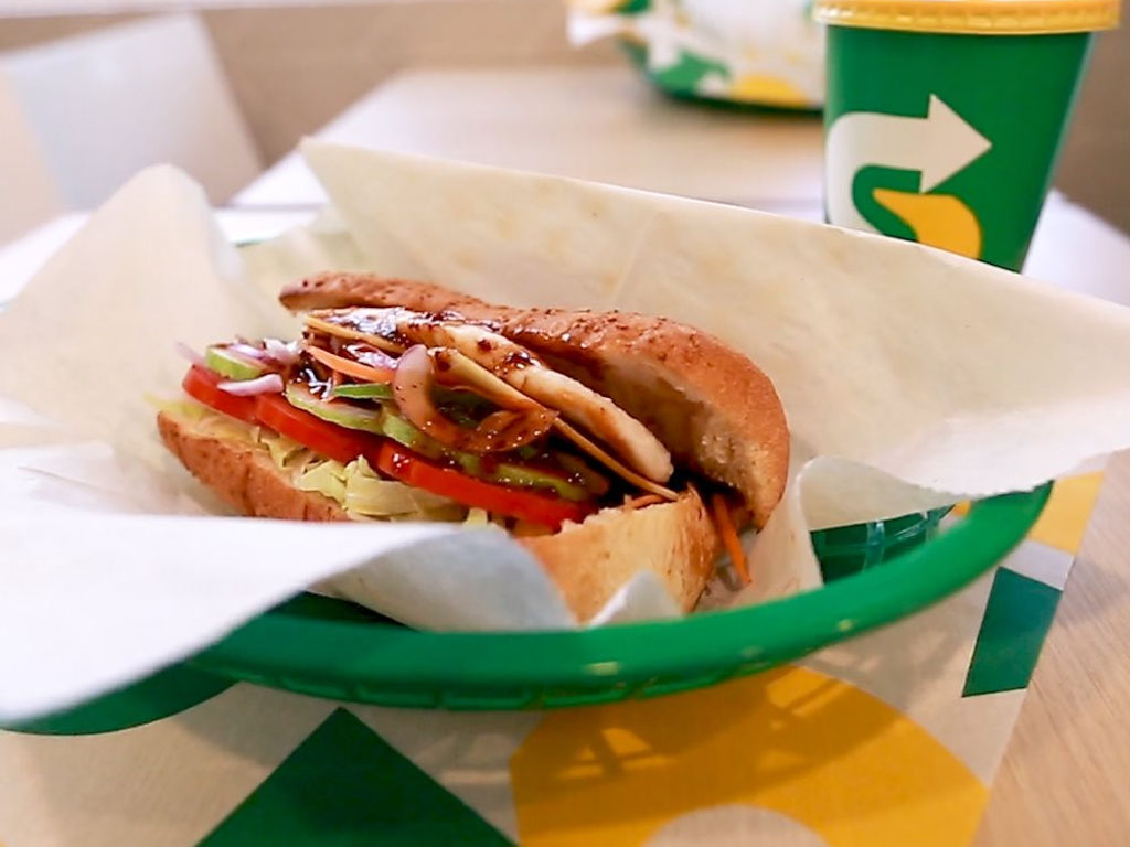 Subway, Gateway Ekamai Branch | Find & View Tourist Attractions on ...