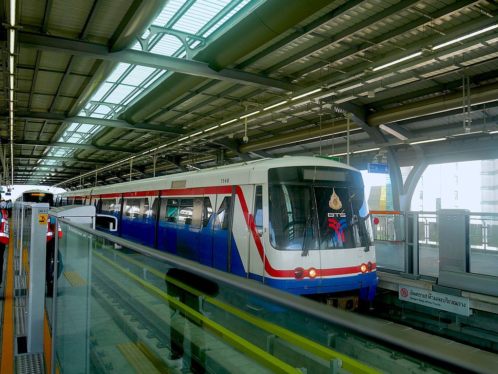 BTS Ploenchit | Find & View Tourist Attractions on Tripniceday