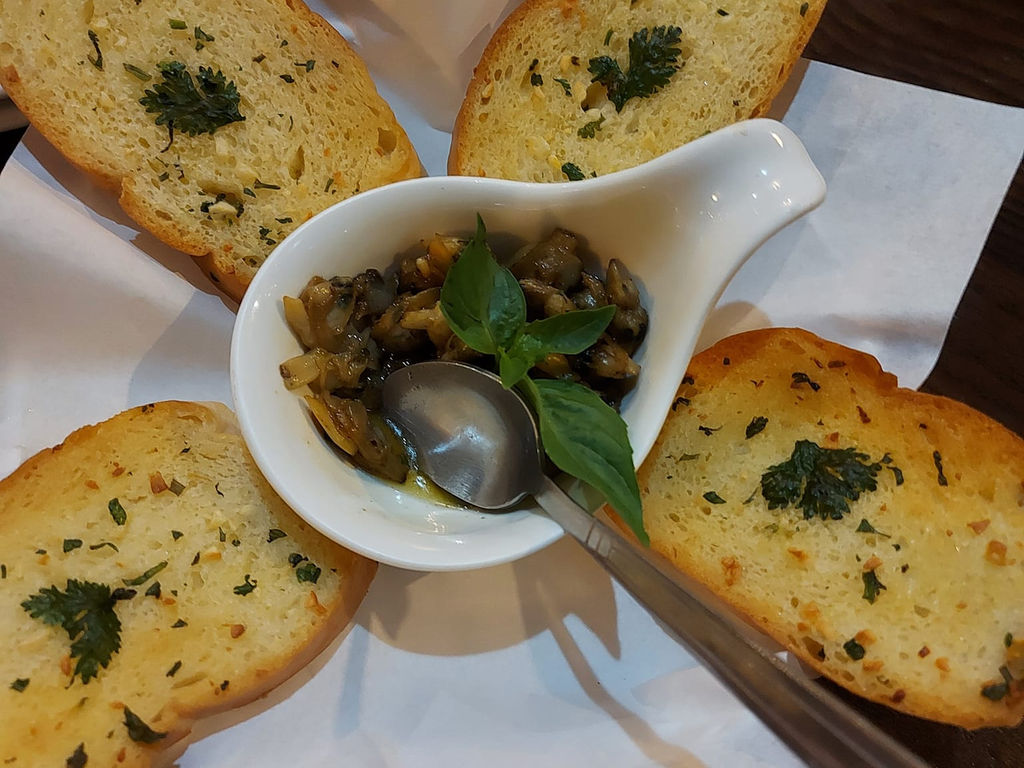 Smith & Rabbit Cuisine | ดูข้อมูลที่เที่ยวบน TripNiceDay