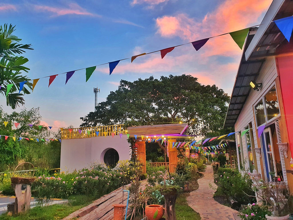 Suan Suk Sam Yod Cafe'&Bistro | Find & View Tourist Attractions on ...