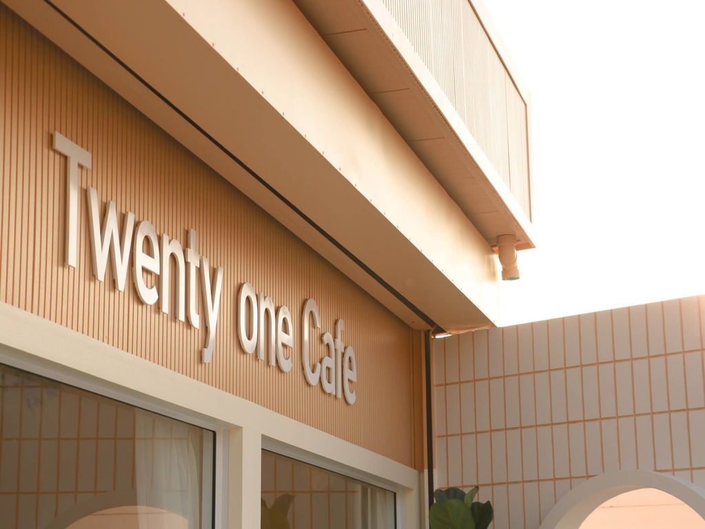 Twenty One Cafe | ดูข้อมูลที่เที่ยวบน TripNiceDay