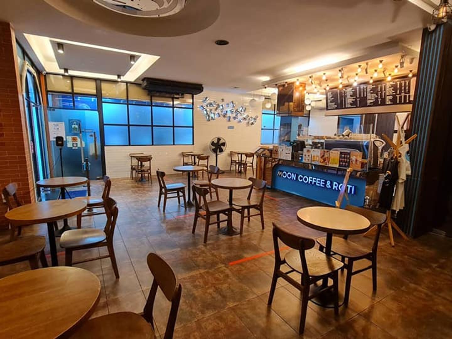Moon coffee & Roti | ดูข้อมูลที่เที่ยวบน TripNiceDay