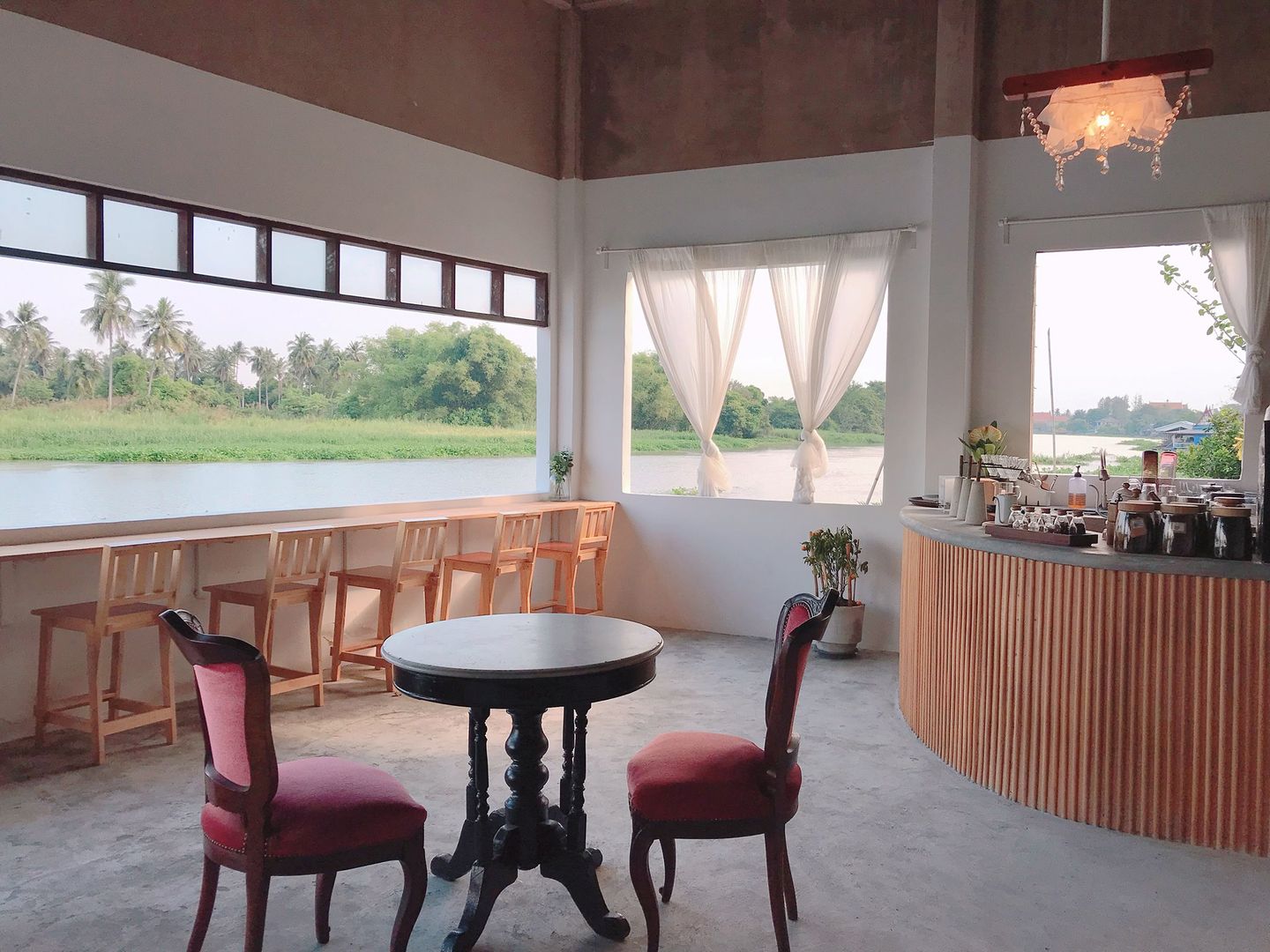 Simple Plan x River | ดูข้อมูลที่เที่ยวบน TripNiceDay