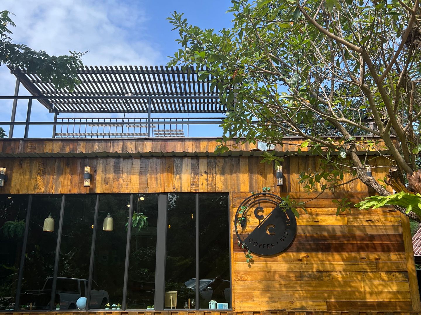 CC Cafe&Bistro | ดูข้อมูลที่เที่ยวบน TripNiceDay