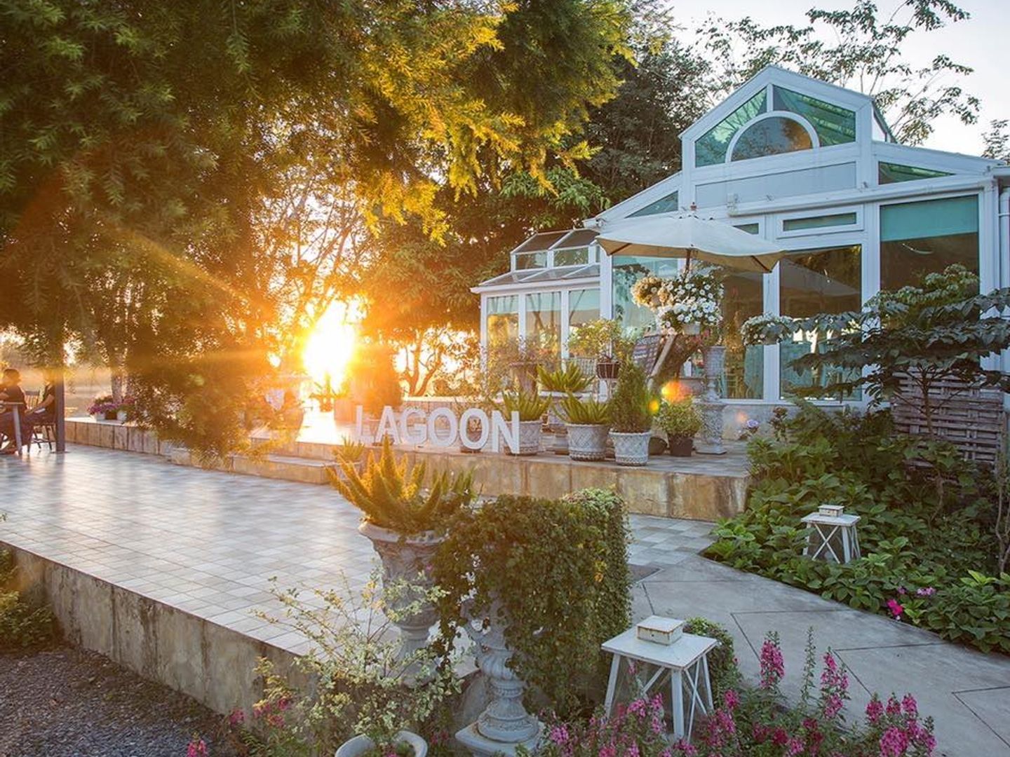 SUNSET LAGOON วังน้ำเขียว | ดูข้อมูลที่เที่ยวบน TripNiceDay