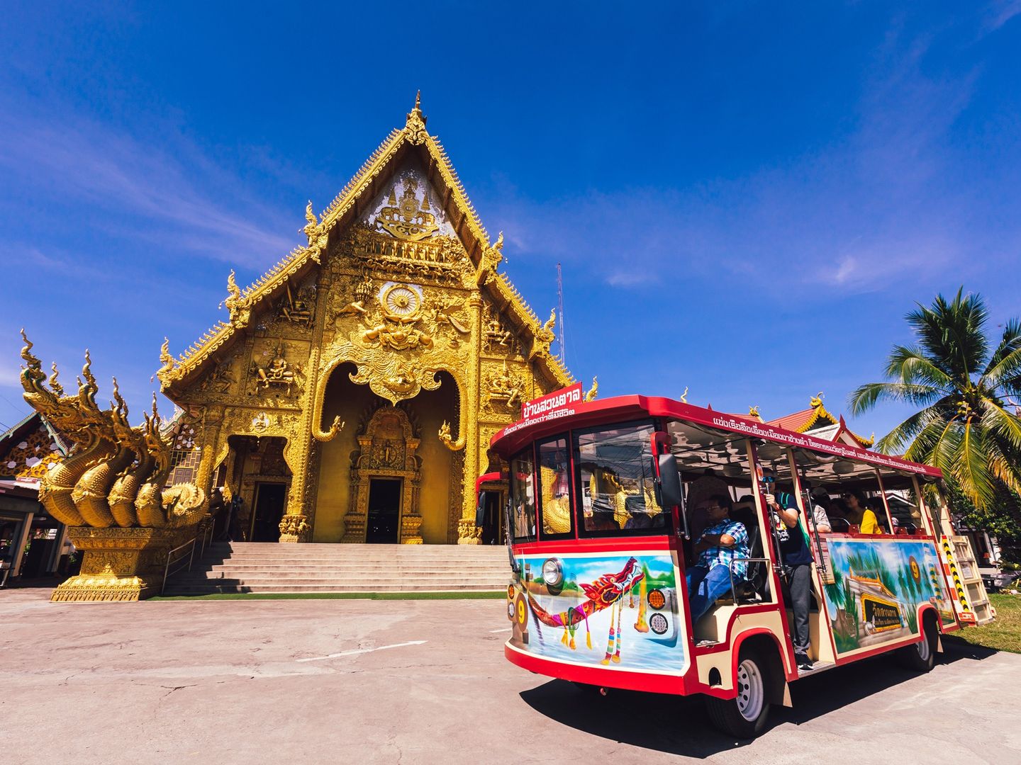 Take a tricycle-tram to see the city of Nan | Find & View Tourist ...