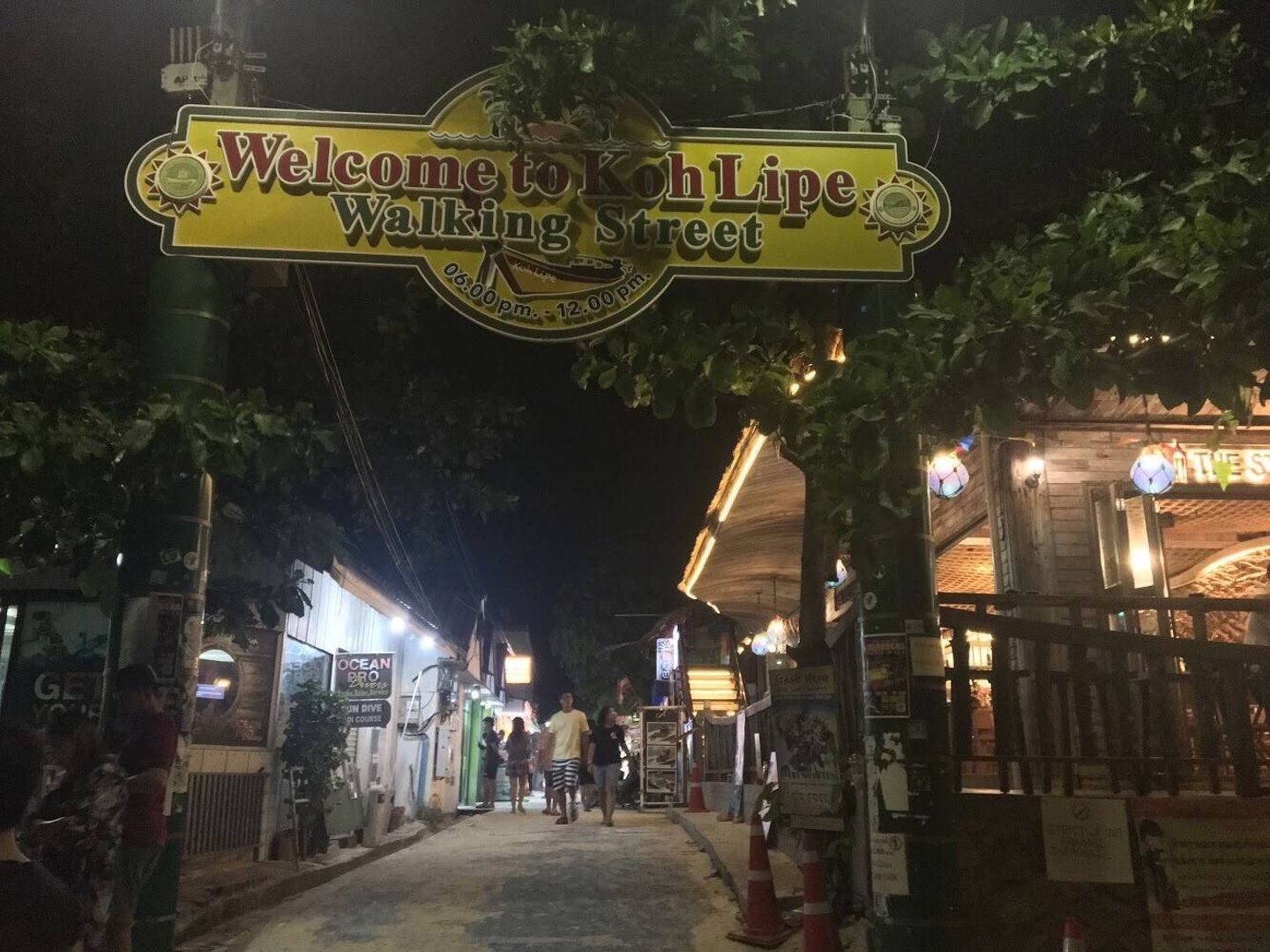 Walking Street on Koh Lipe | Find & View Tourist Attractions on Tripniceday