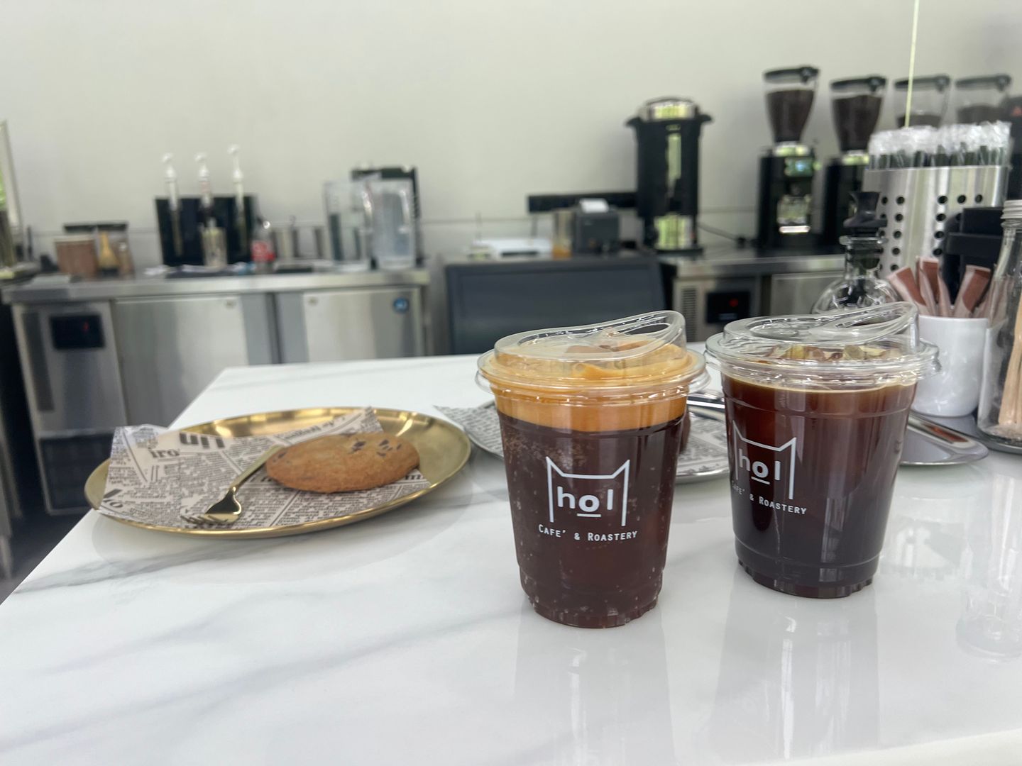 HOL Cafe & Roastery | ดูข้อมูลที่เที่ยวบน TripNiceDay