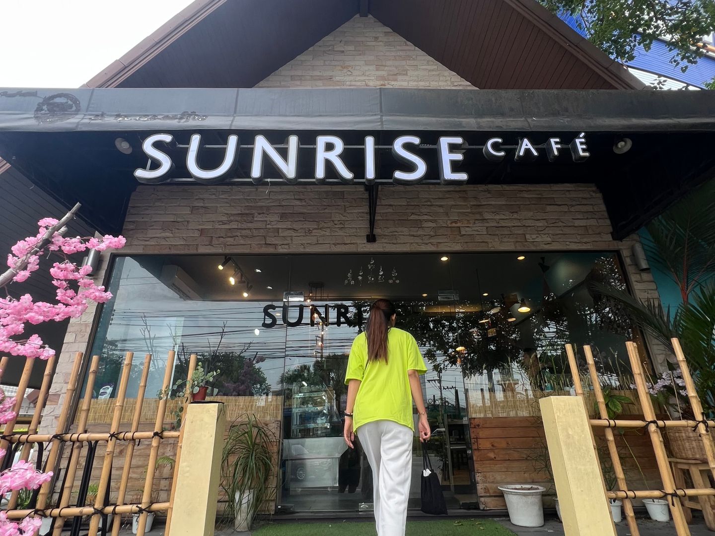 Sunrise Cafe - Japanese Desserts Pattaya | Find & View Tourist Attractions on Tripniceday