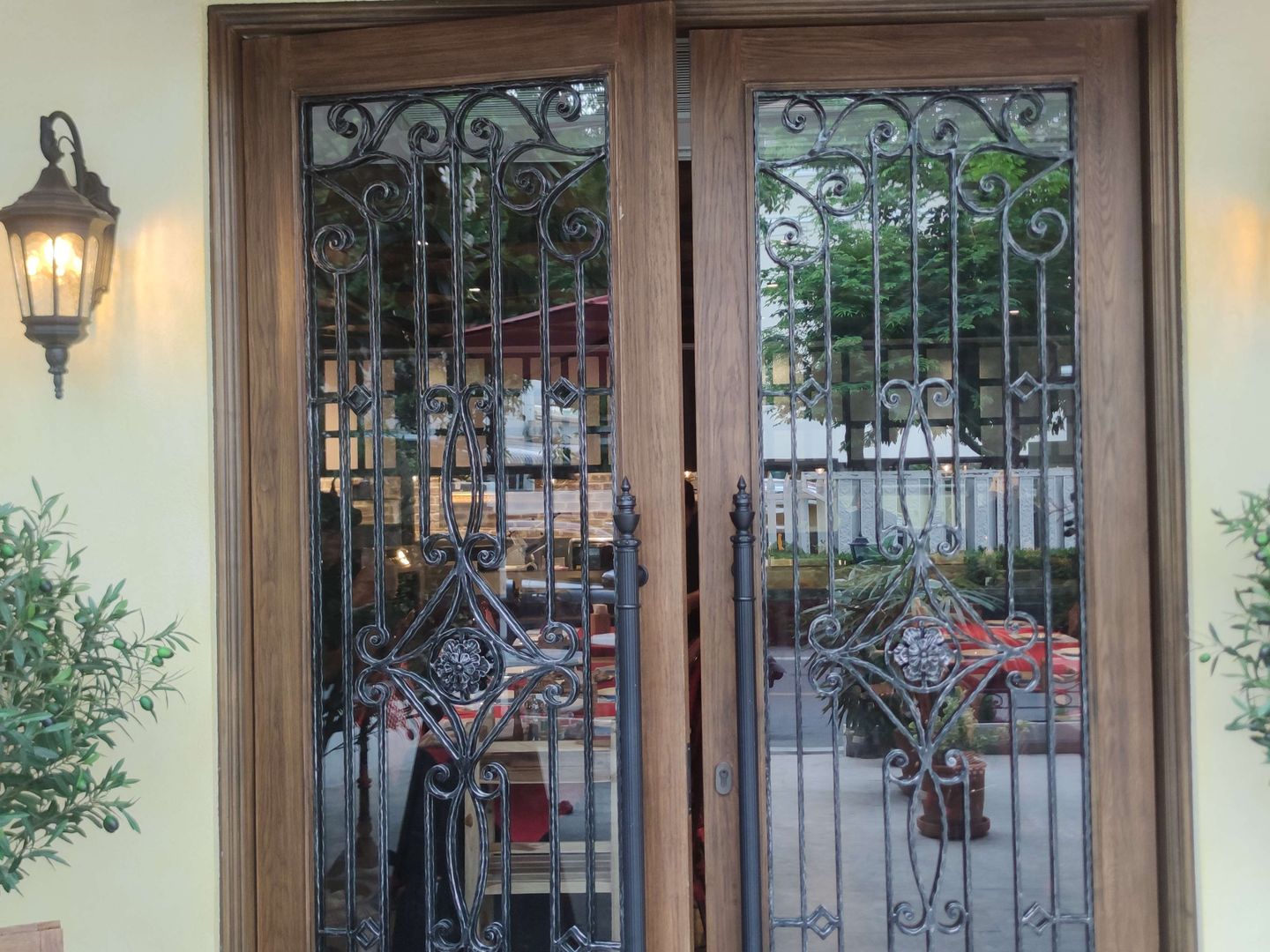 Starita Bangkok - The Real Neapolitan Pizza Since 1901 | Find & View ...