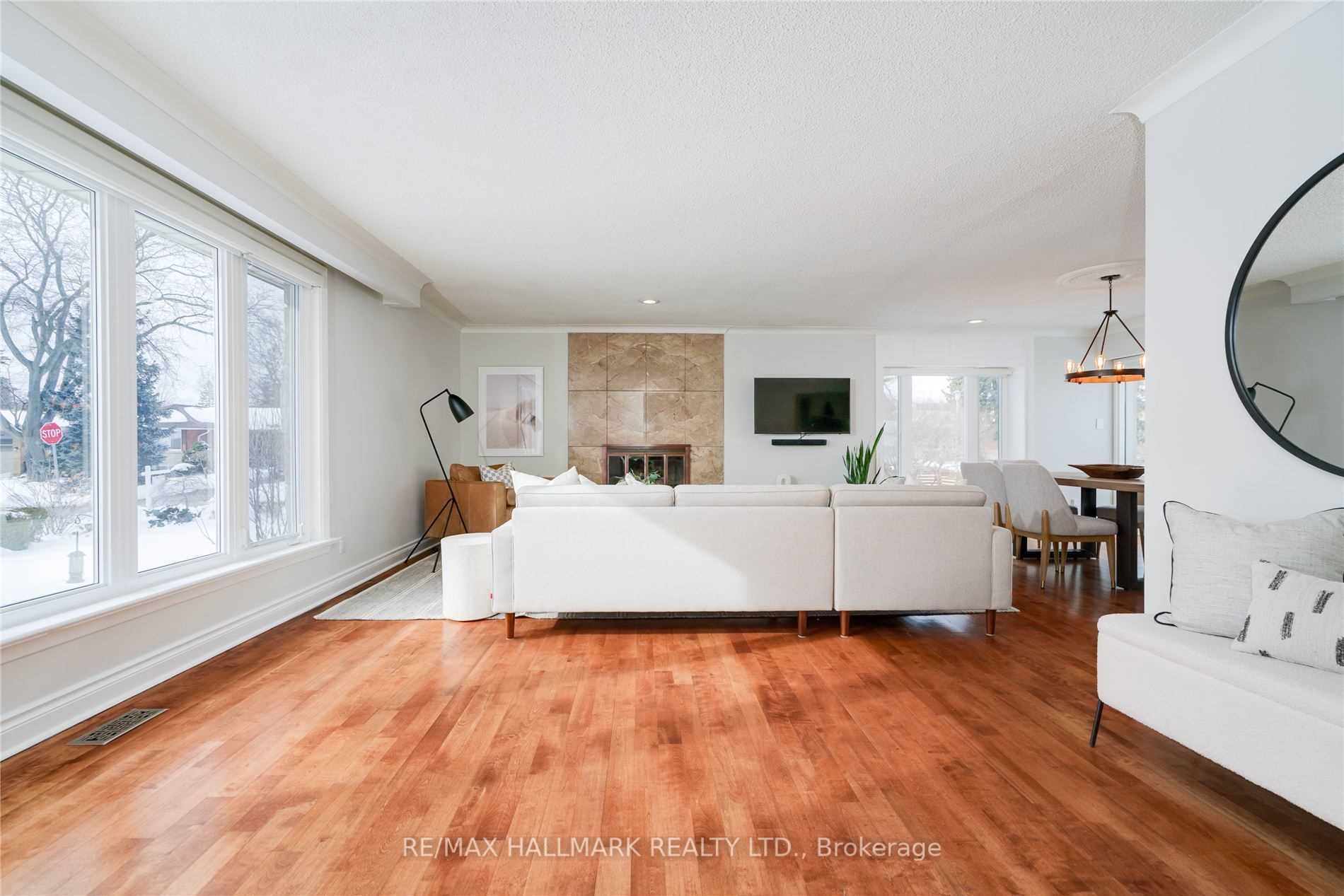 81 Regency Sq, for Sale in Toronto | nest zoom realty