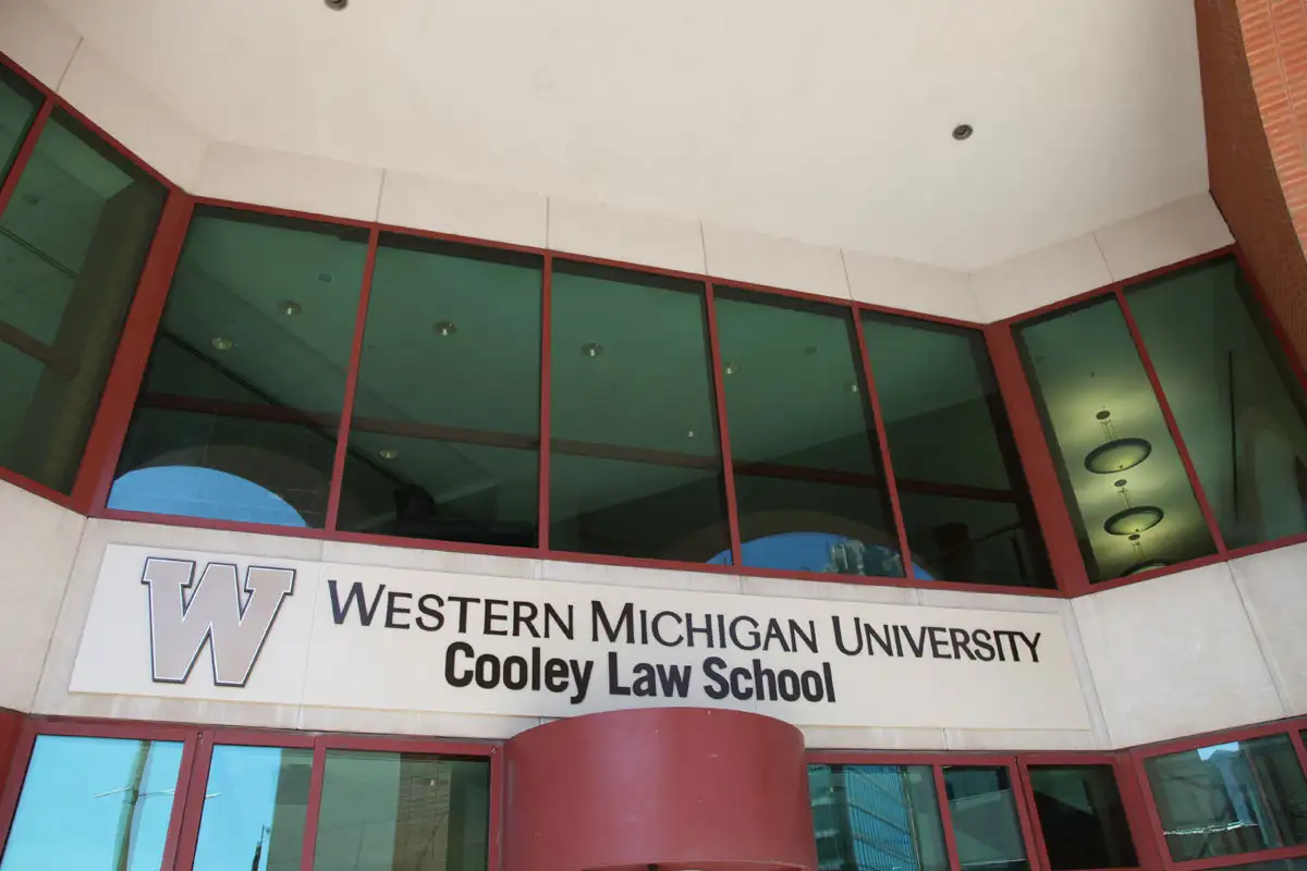 Cooley Law School Tuition, Admission Stats & LSAT Scores for 2026