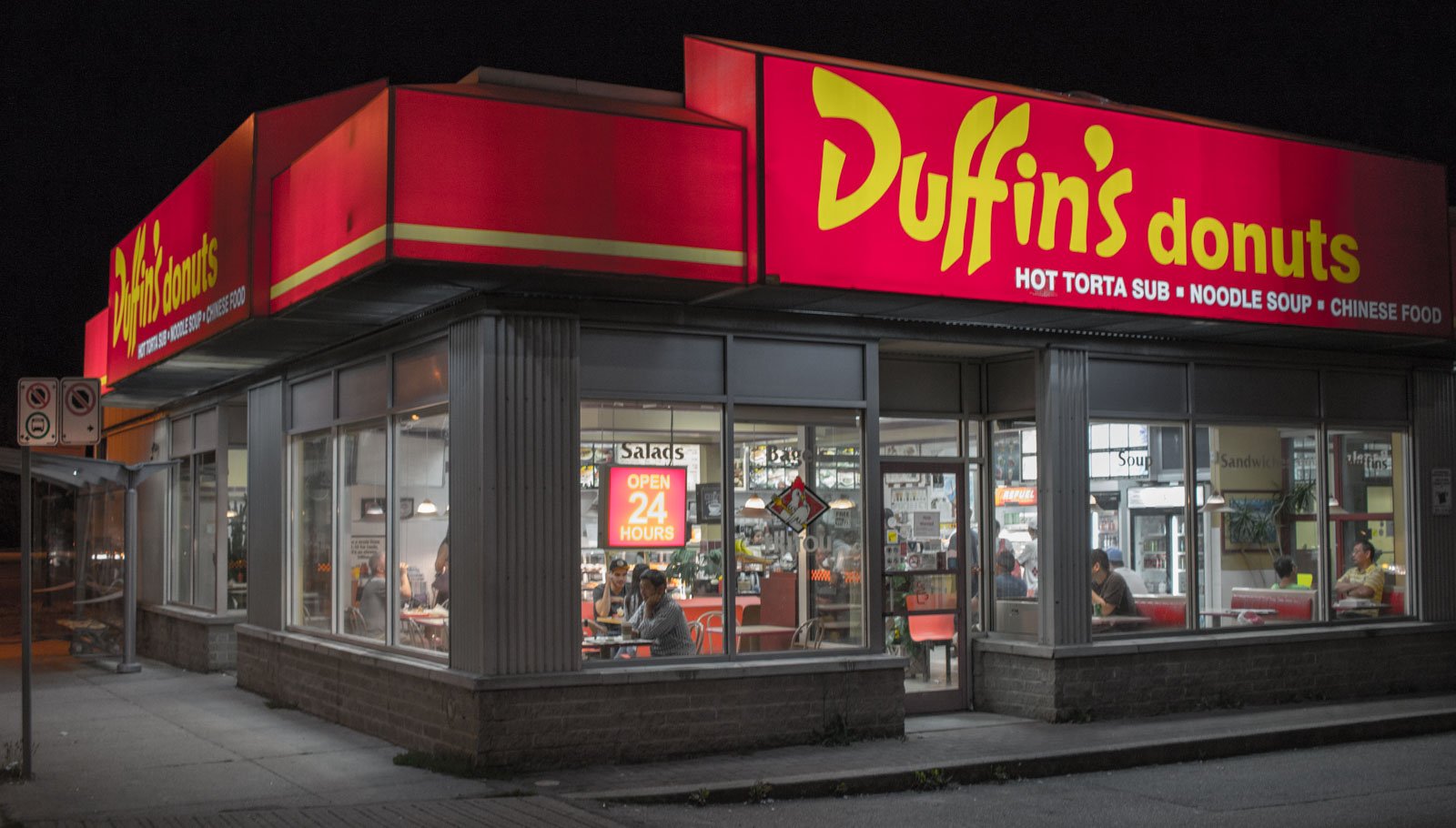 24-hour joints in Vancouver to eat, study and play