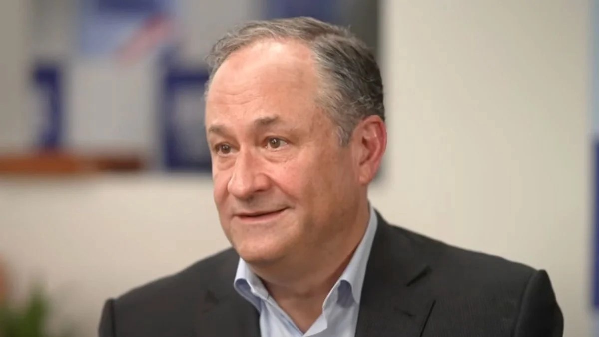 Particle News: Doug Emhoff Condemns Trump for Antisemitic Remarks at ...