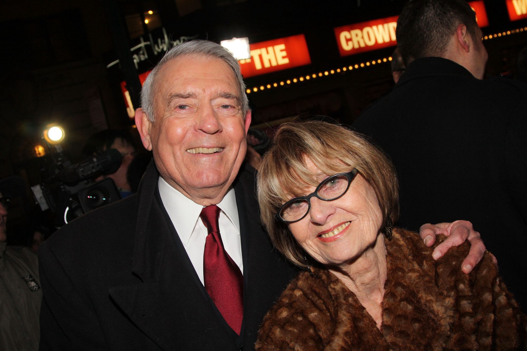 Particle News: Jean Rather, Artist and Wife of Dan Rather, Dies at 89