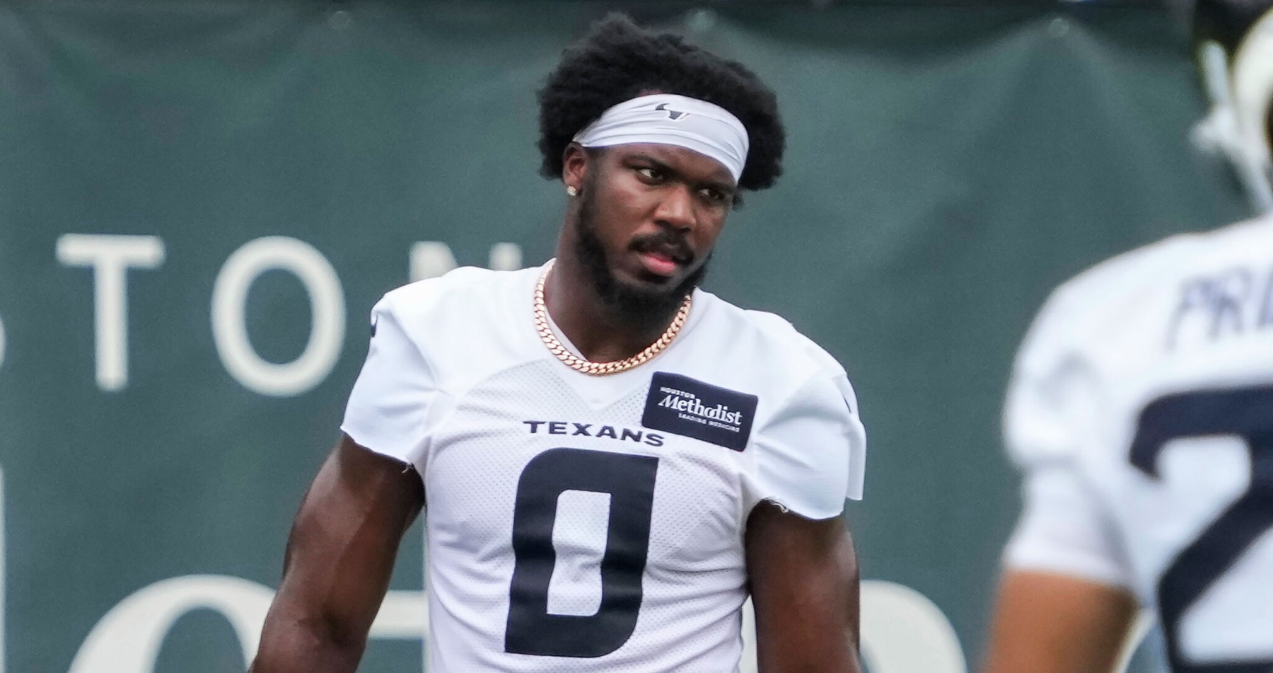 Particle News: Texans Linebacker Azeez Al-Shaair Reflects on Suspension ...