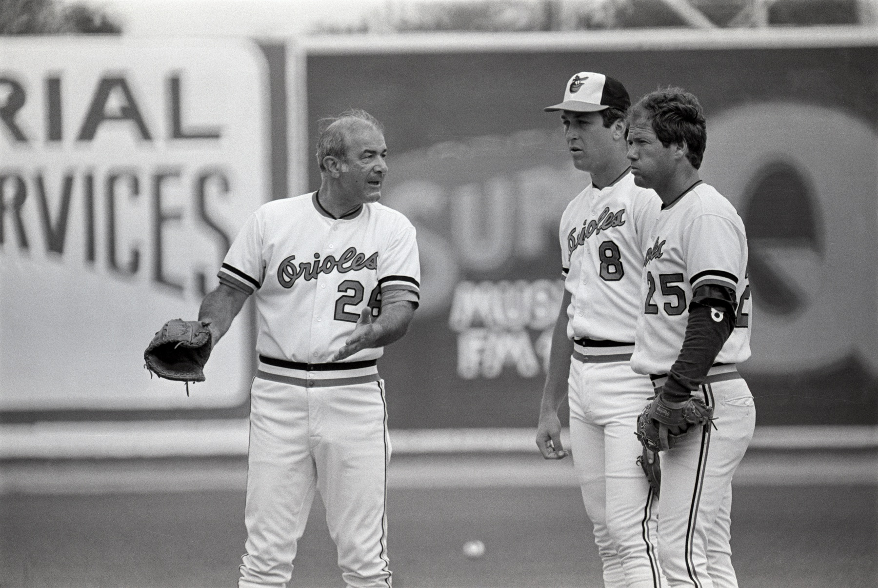Particle News: Rich Dauer, MLB World Series Champion and Coach, Dies at 72