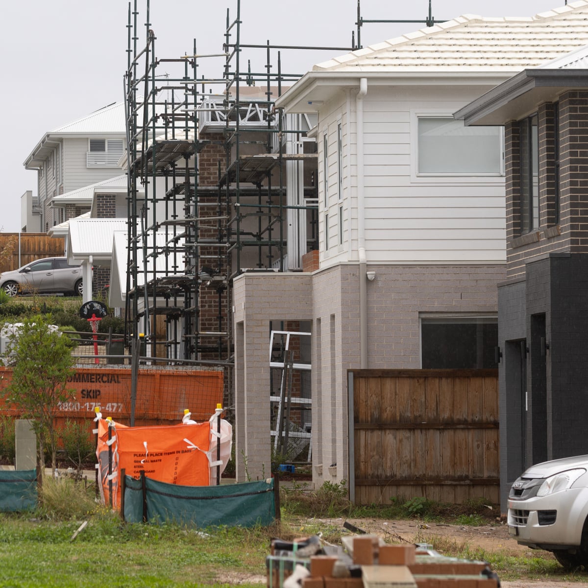 Particle News: Report Highlights Declining Productivity in Australian ...