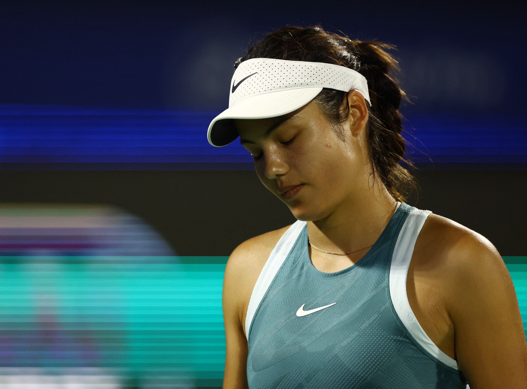 Particle News: Emma Raducanu Distraught During Dubai Match After ...