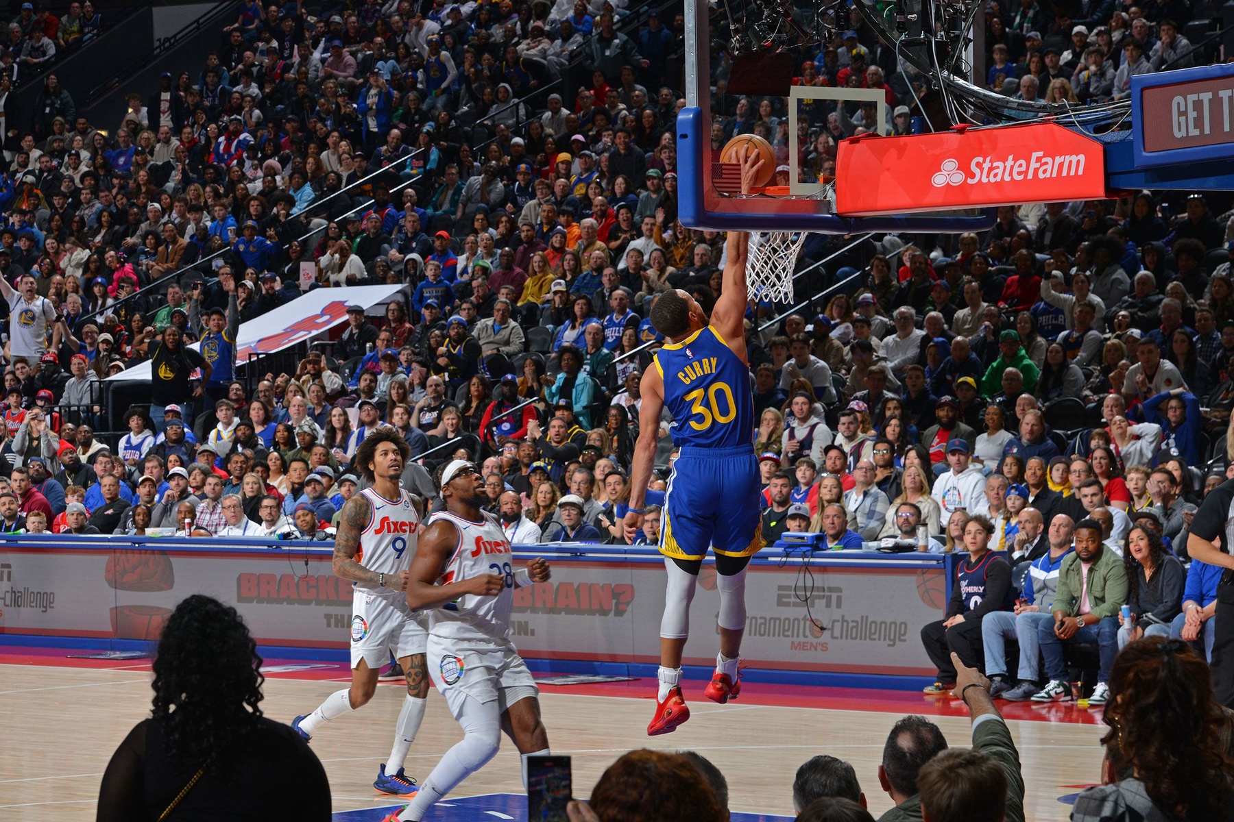 Particle News: Steph Curry Announces Retirement from Dunking After Rare Slam in Warriors Loss