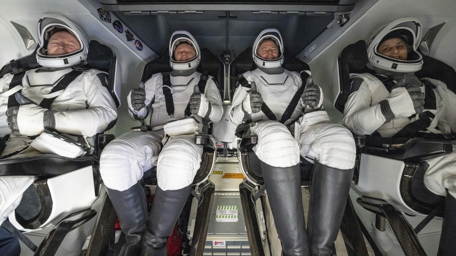 Particle News: NASA Astronauts Return to Earth After 286-Day ISS Mission