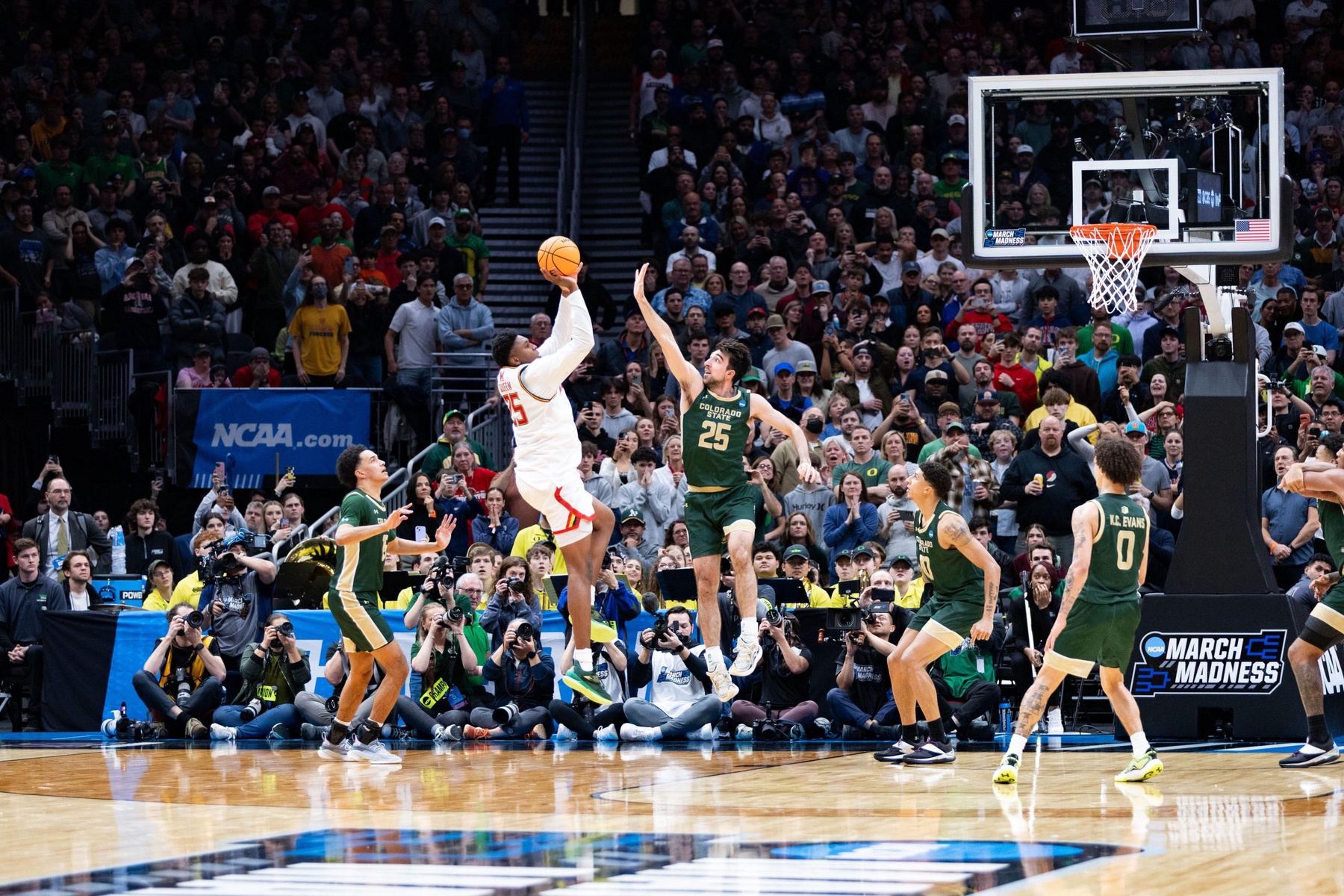 Particle News: 2025 NCAA Tournament Sweet 16 Highlights Record ...