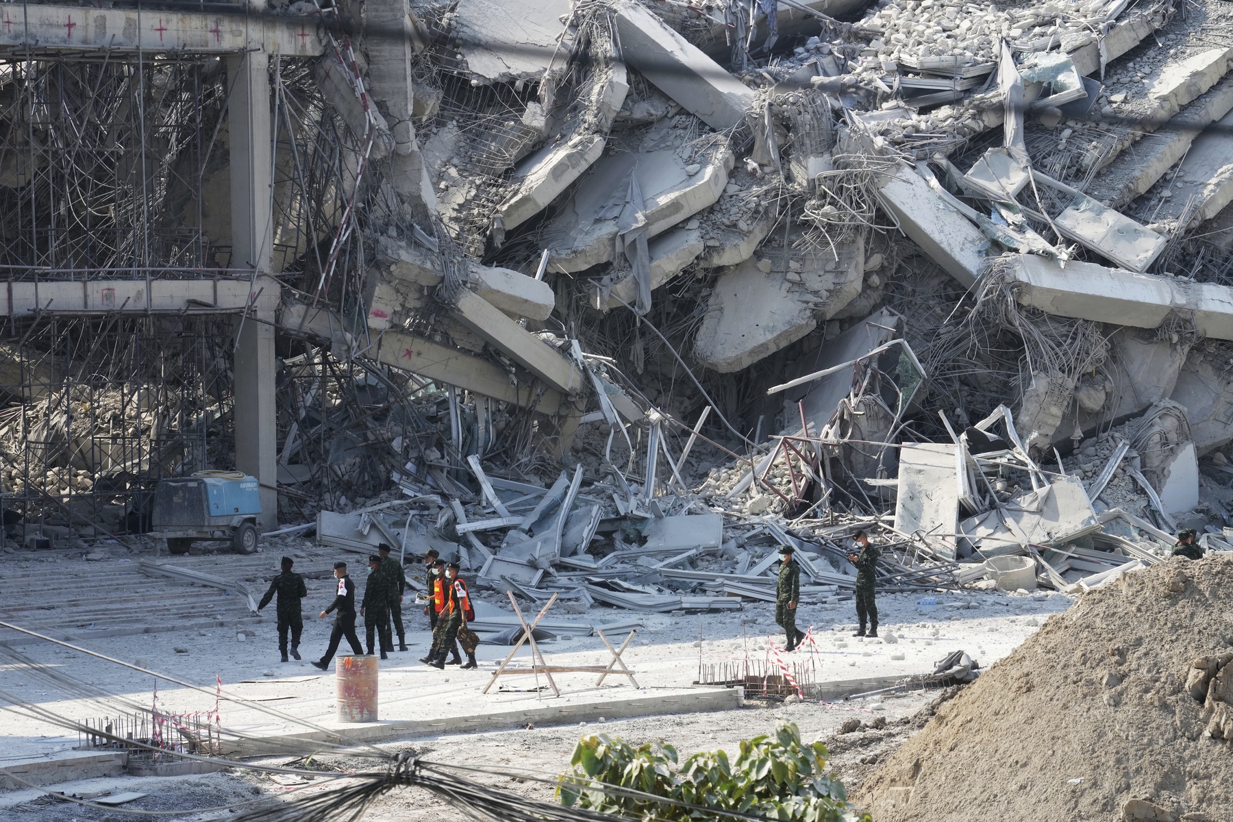 Particle News: Myanmar Earthquake Kills 144, Triggers Regional Emergencies